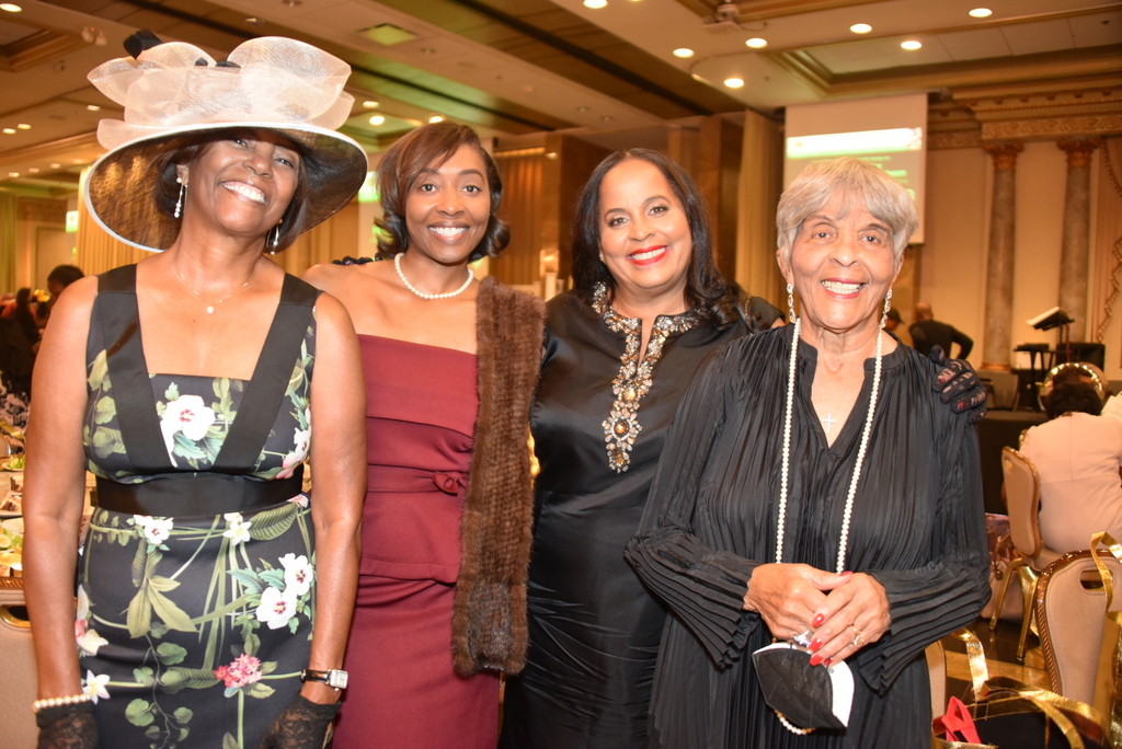 Lydia McCargo-Redd, Heather Williams, Kim Mumby Green, Mattie Mumby ...