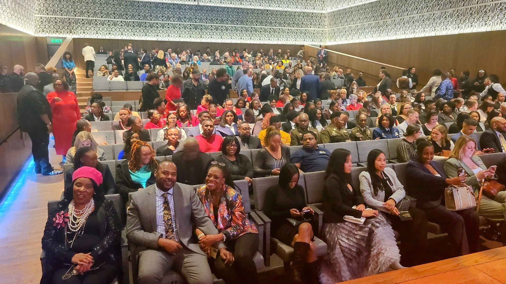 Tyler-Perry-6888-Premiere-Crowd | AFRO American Newspapers