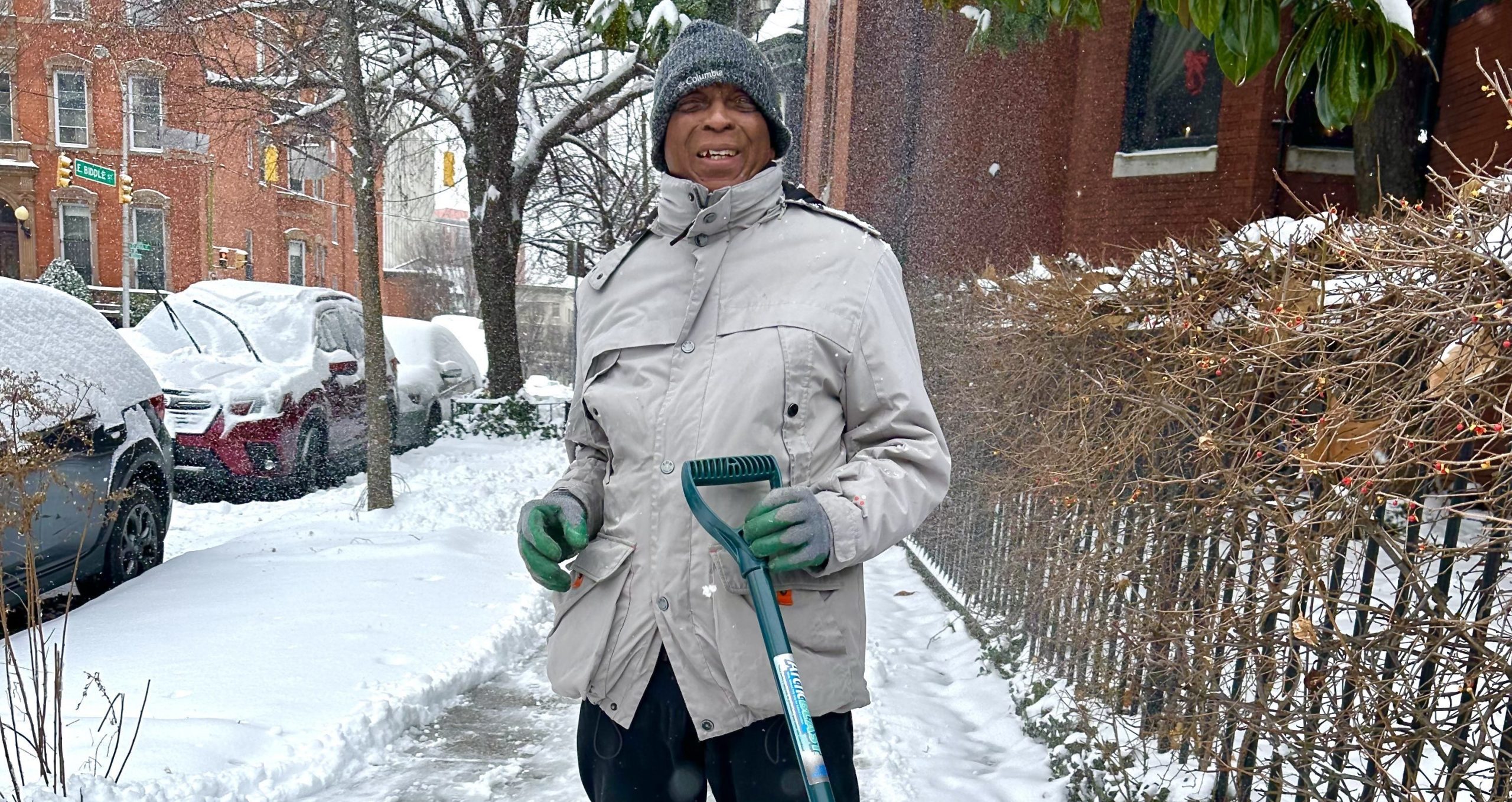 Walking in a Winter wonderland: Baltimoreans dig out of the snow after ...